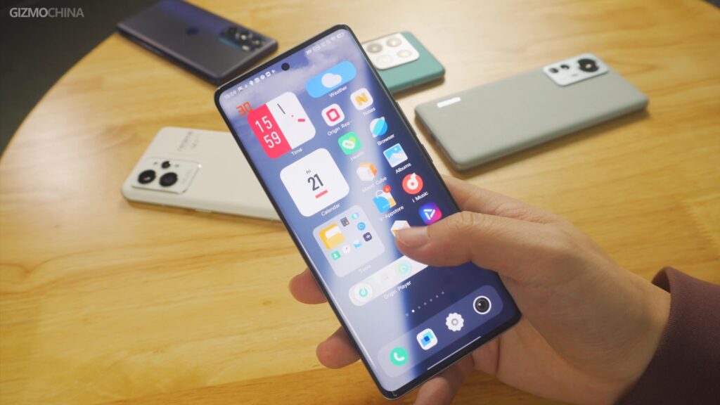 iQOO 9 Pro Review: Excellent first impression but fails to shine as a ...