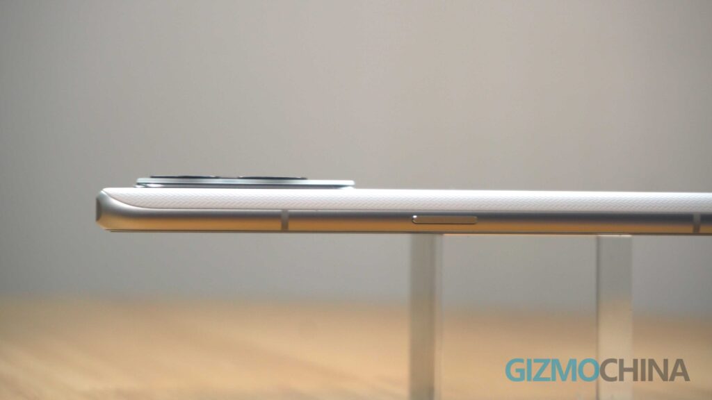 Realme GT 2 Pro Unboxing & First Impressions: Flagship tech wrapped in ...