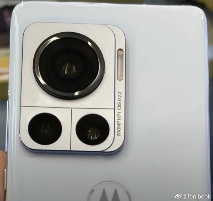 Motorola Frontier live shot appears, reveals 200MP camera and familiar ...