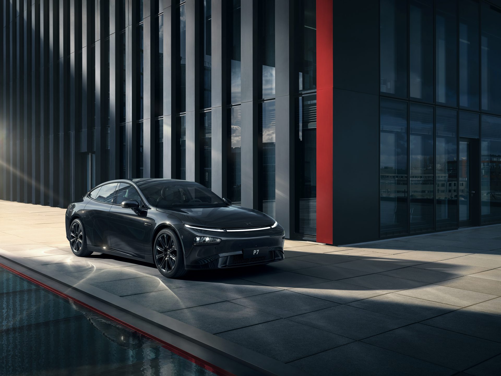 XPENG P7 production hits 100,000 units milestone, special edition P7 ...