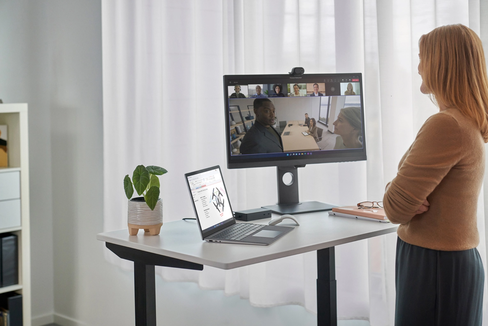 Microsoft Surface Hub 2 Smart Camera with laptop-grade chip, 12MP AI ...