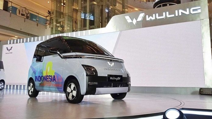 Wuling Air EV with 100km/h top speed, 300km range announced in ...