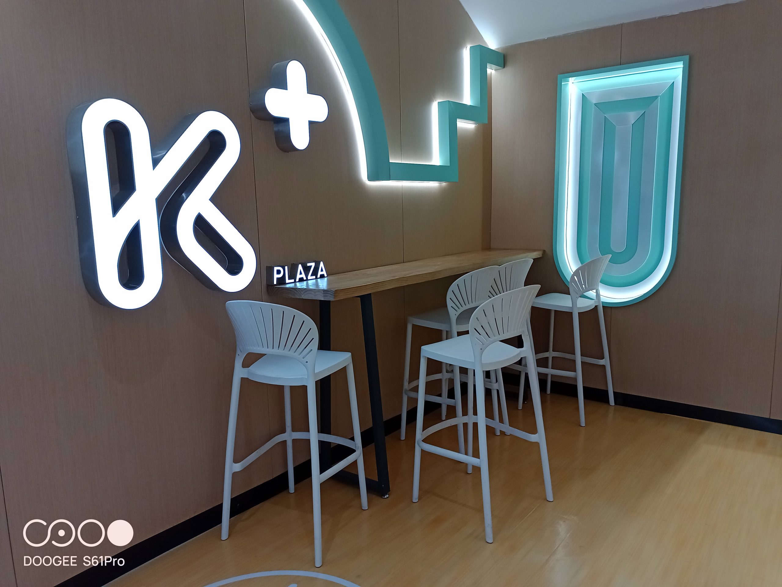 DOOGEE S61 Pro Review: Transparent rugged phone!? - Gizmochina