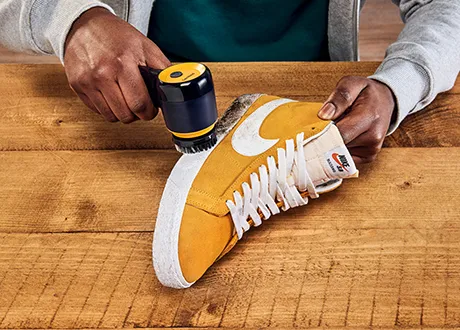 Philips Sneaker Shoe Cleaner with a water-resistant head launched in ...