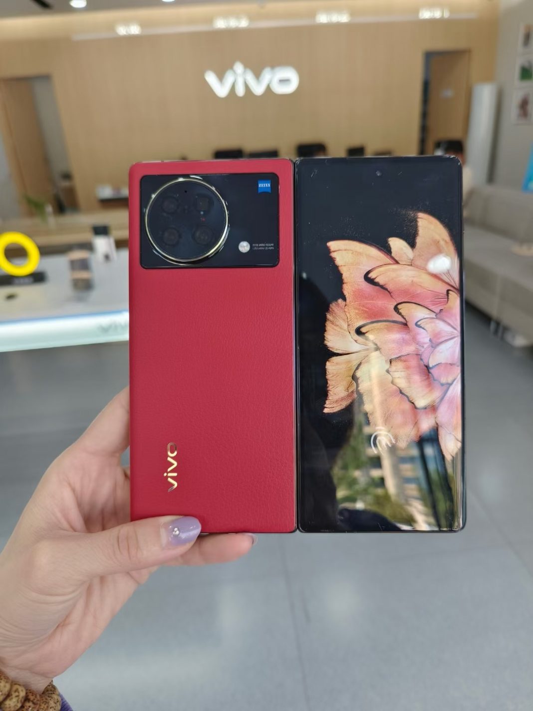 Vivo X Fold+ live image leaks hours ahead of launch - Gizmochina