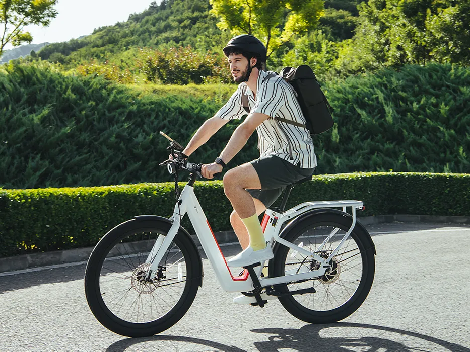NIU BQi-C3 e-bike with 920Wh battery, 62 miles range & an integrated ...