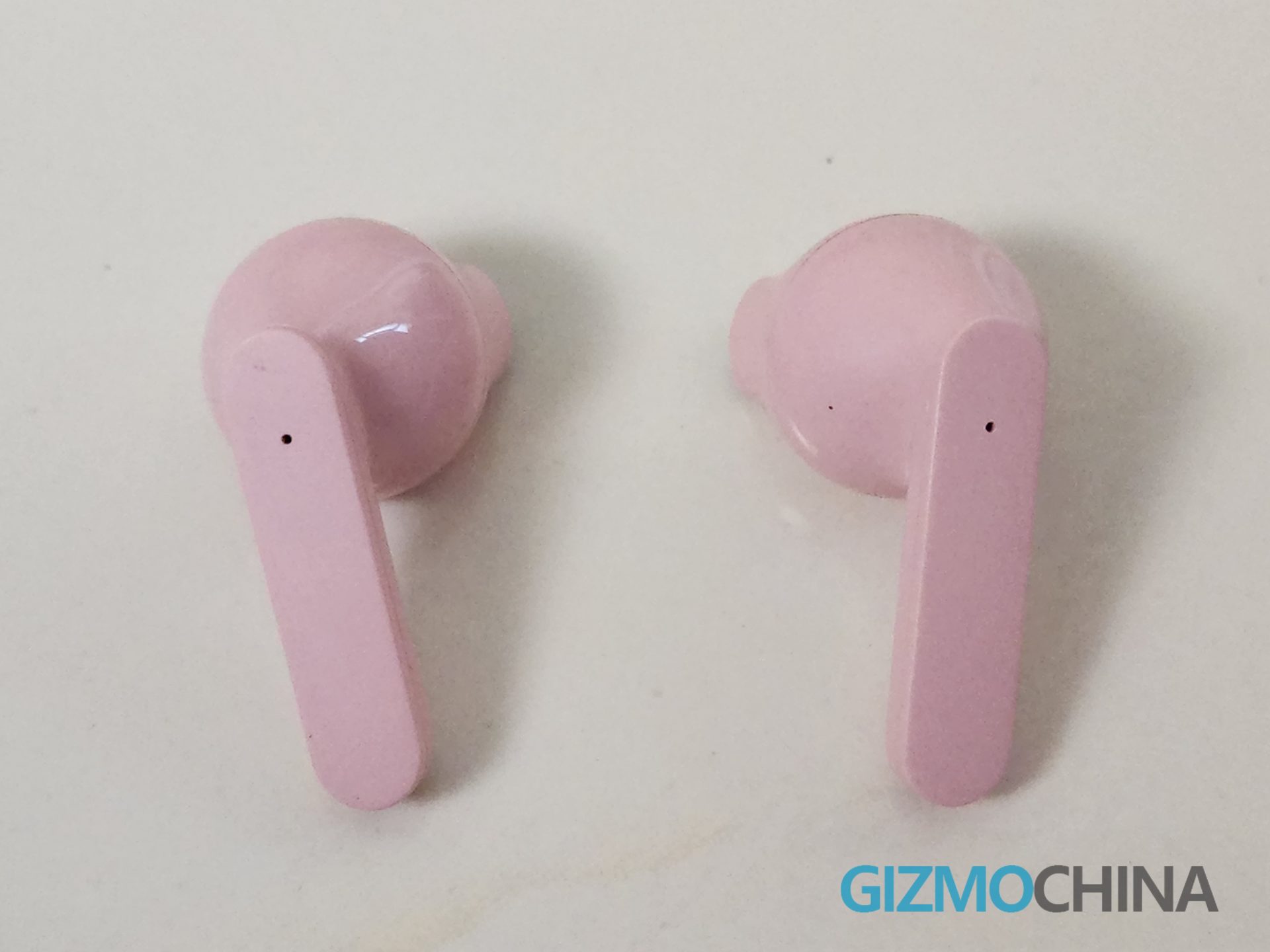 Inbase Buds Mini Lite Hands-on Review: Uniquely Designed Compact TWS ...