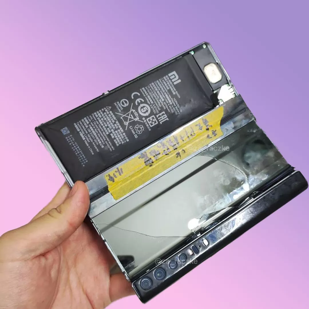 Unreleased Xiaomi Outfolding Phone Prototype Surfaces Online - Gizmochina