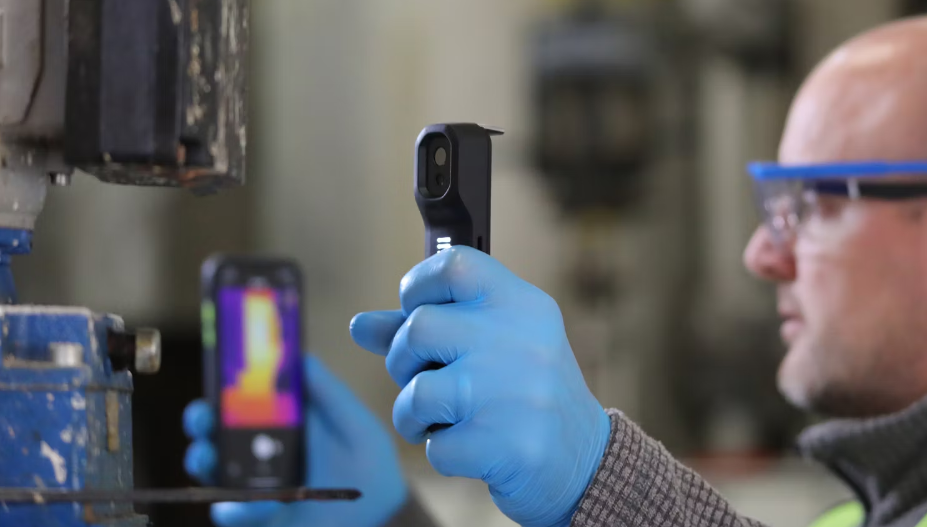 FLIR Launches a New Thermal Camera, Gives Your Phone a New Vision ...