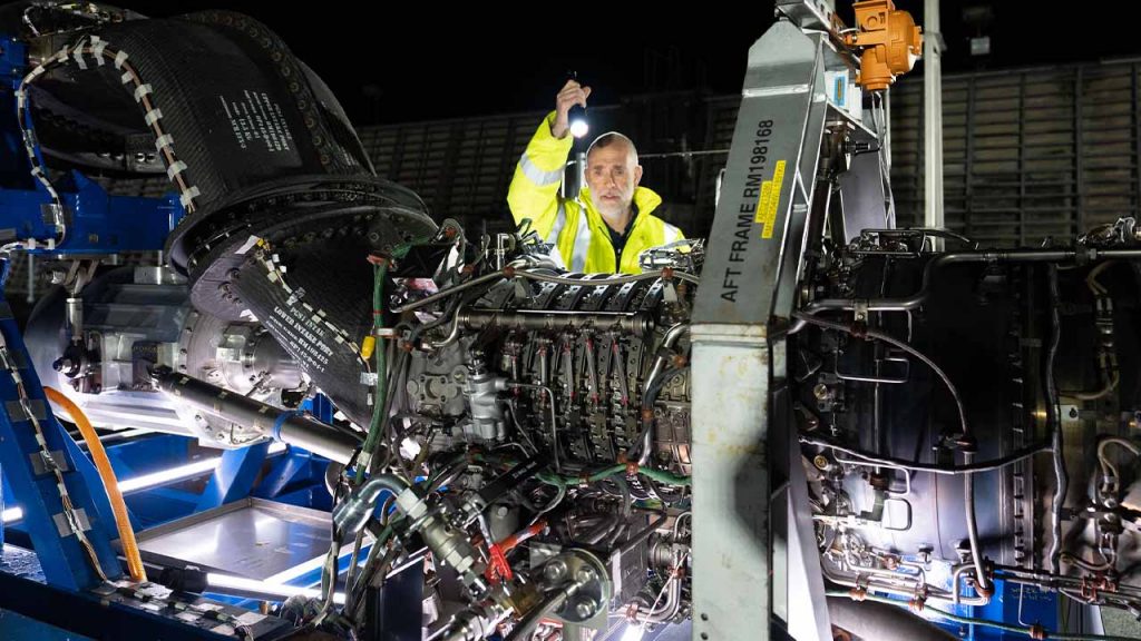 Rolls-Royce Develops World's First Hydrogen-Fueled Aircraft Engine ...