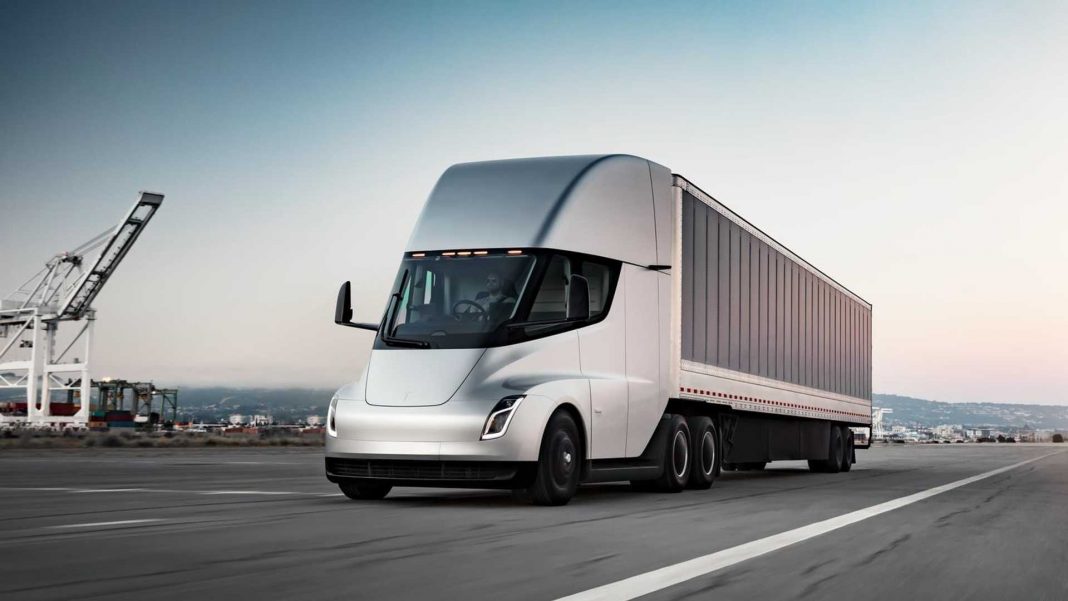 Tesla finally delivers Electric Semi Trucks following a 3 year delay ...