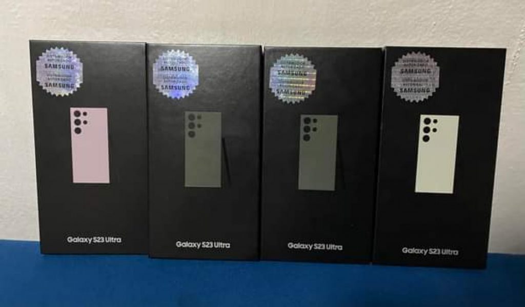 Samsung Galaxy S23 Ultra Spotted at Offline Store, Retail Box, Color ...