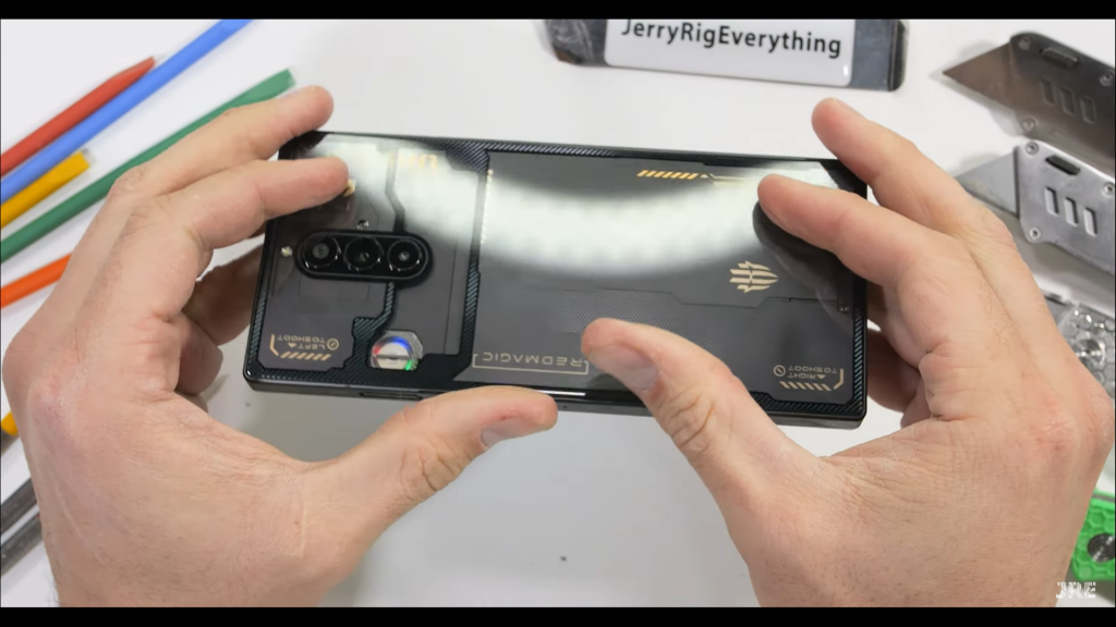 The Flagship Red Magic 8 Pro Undergoes JerryRigEverything's Durability ...