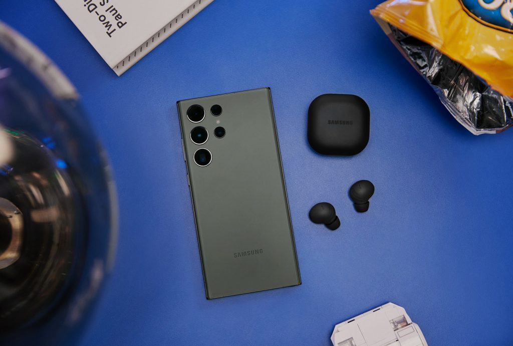 Samsung Launches Galaxy S23 Ultra With Improved Cameras & a Powerful ...