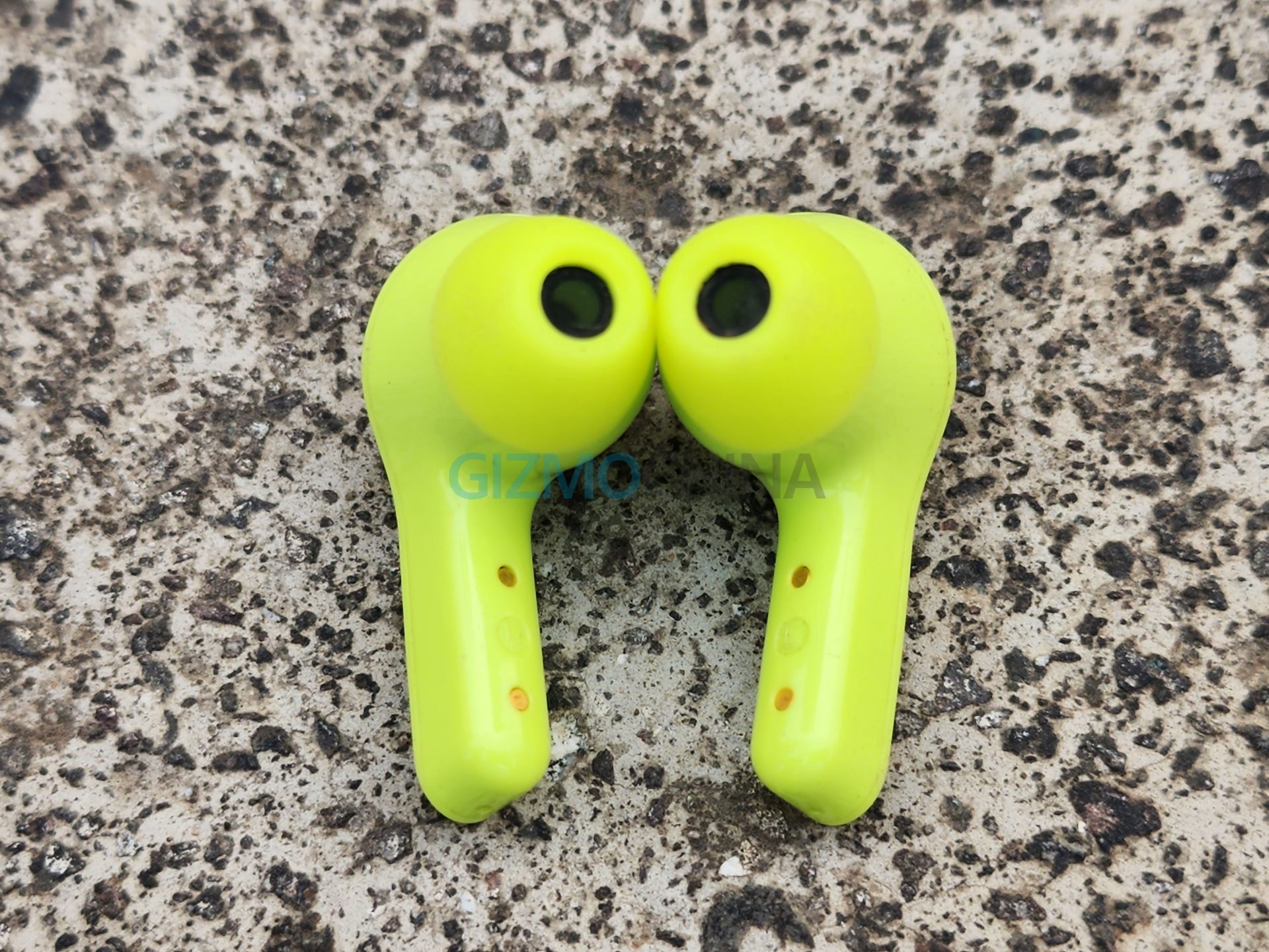 Acefast Crystal T6 TWS Earbuds First Impressions - Gizmochina