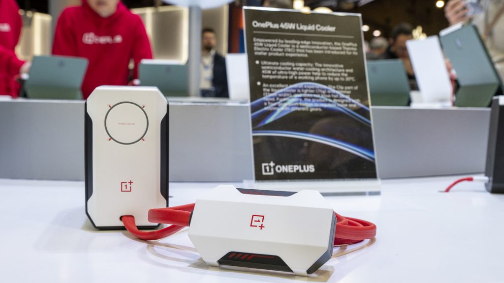 OnePlus Launches 45W Liquid Cooling Accessory That Can Reduce Phone ...
