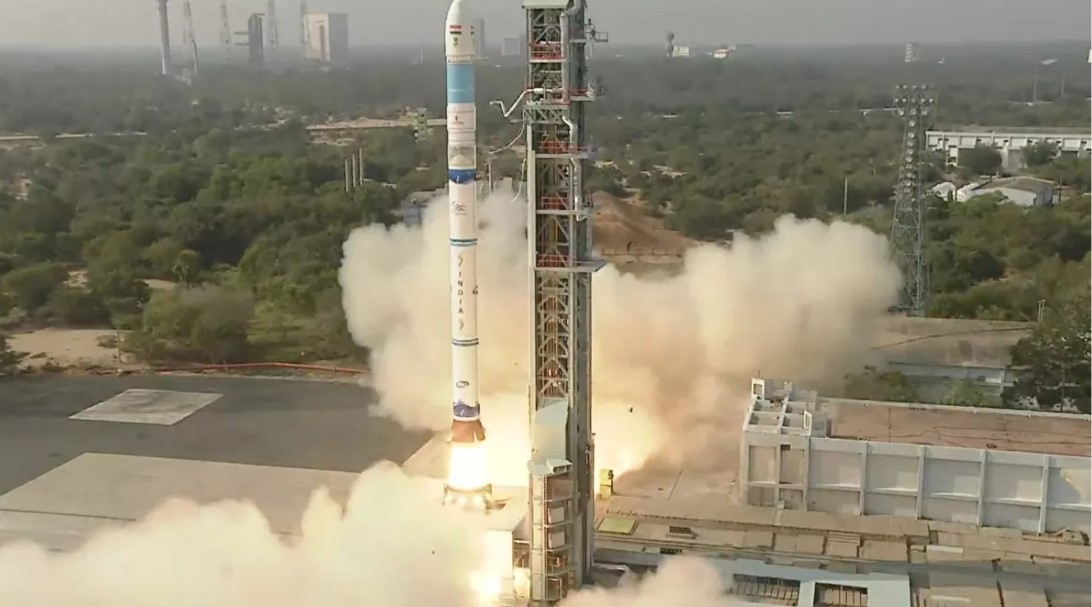 India's Satellite Launch Vehicle D2 Completes Mission: Delivers 3 ...