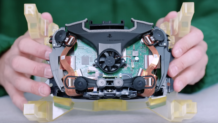 Sony PS VR 2 Teardown Shows How the Headset and Its Controllers Work ...