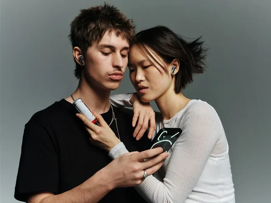 Nothing Phone (1) & Ear (Stick) Sees Special Valentine’s Day Discount ...