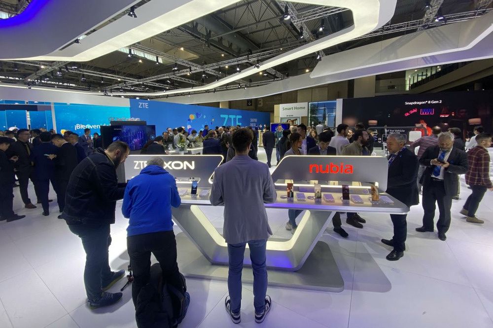 Nubia Pad 3D, AR Glasses & More Showcased at MWC 2023 - Gizmochina