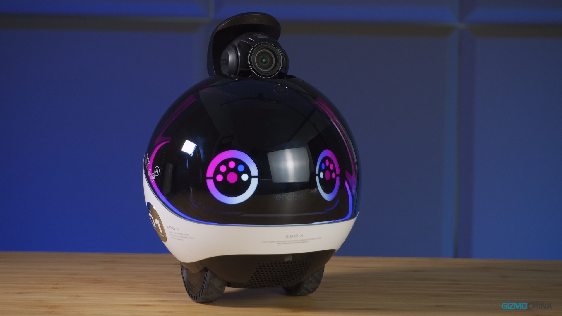 Enabot EBO X Smart Home Robot Review: Looks like a BB-8! - Gizmochina