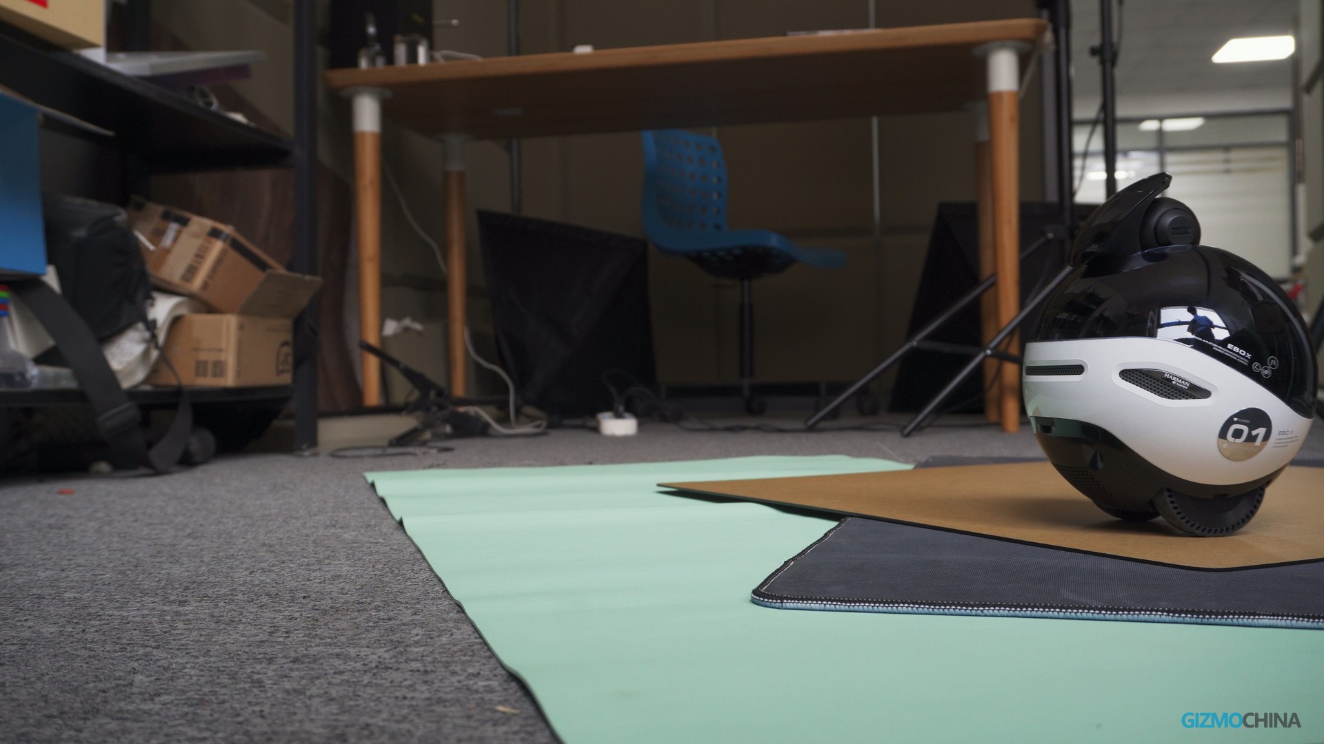 Enabot EBO X Smart Home Robot Review: Looks like a BB-8! - Gizmochina