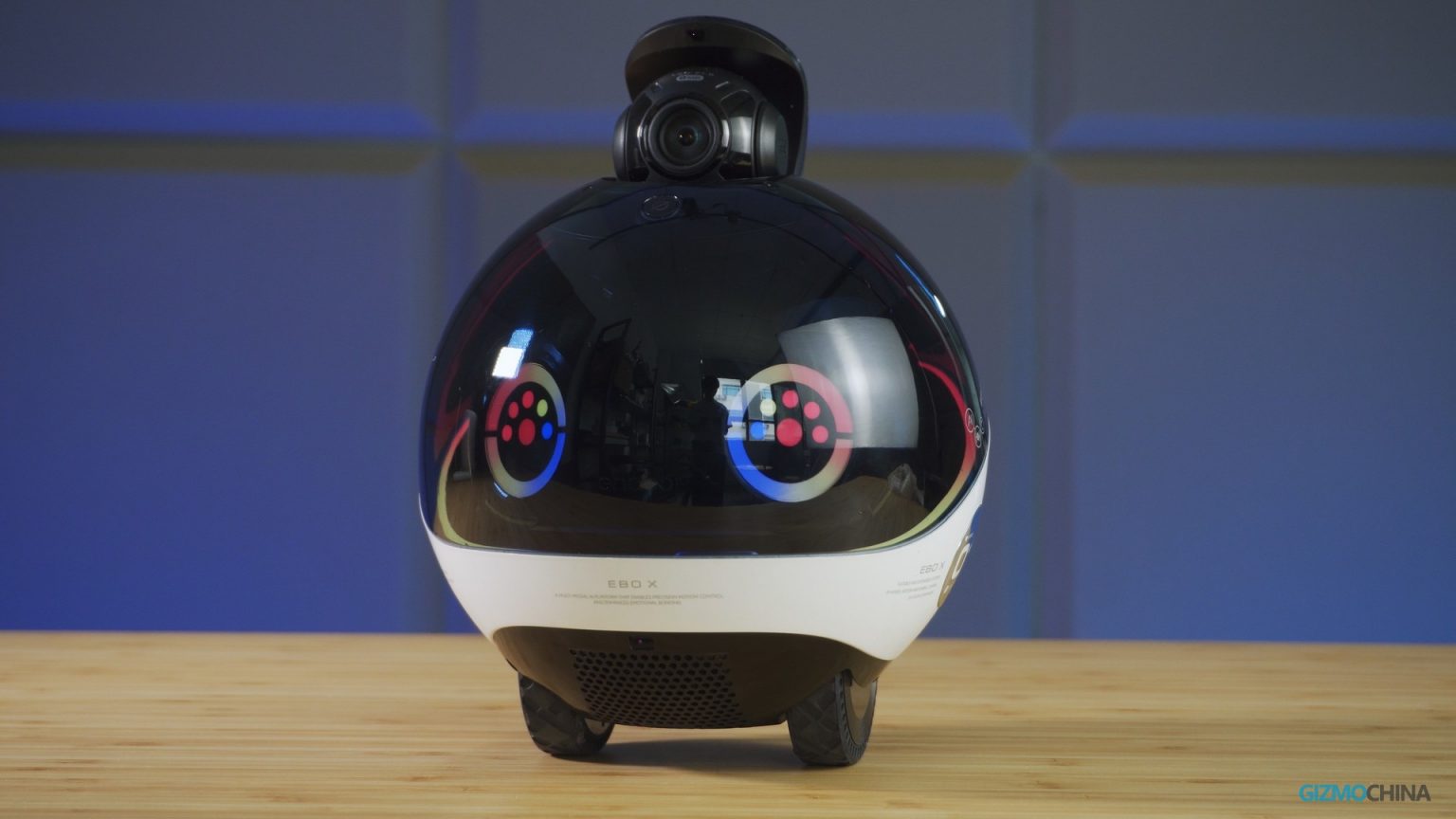 Enabot EBO X Smart Home Robot Review: Looks like a BB-8! - Gizmochina