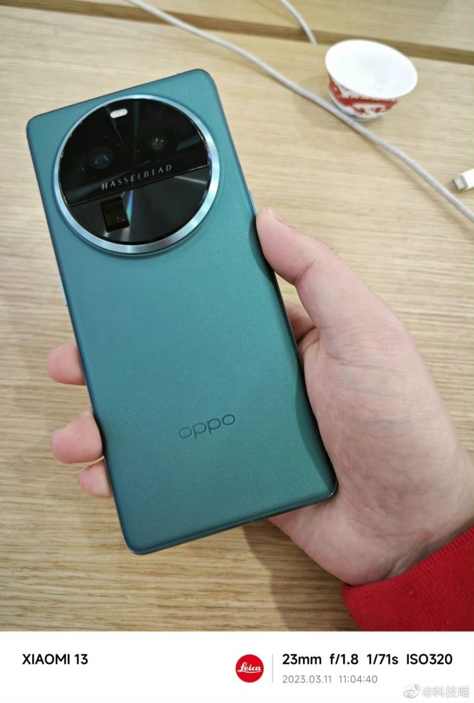 Multiple Oppo Find X6 Pro Live Shots Emerge to Showcase Front, Rear ...