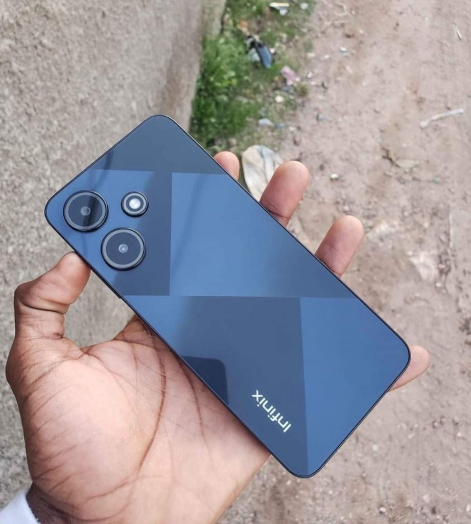 Infinix Hot 30i Front Panel Exposed in New Leaked Images - Gizmochina