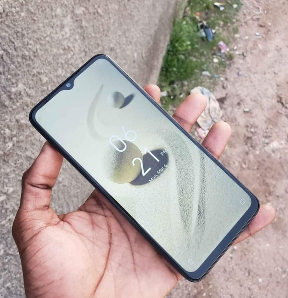 Infinix Hot 30i Front Panel Exposed in New Leaked Images - Gizmochina