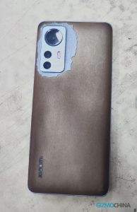 Which back cover material is better? - Gizmochina