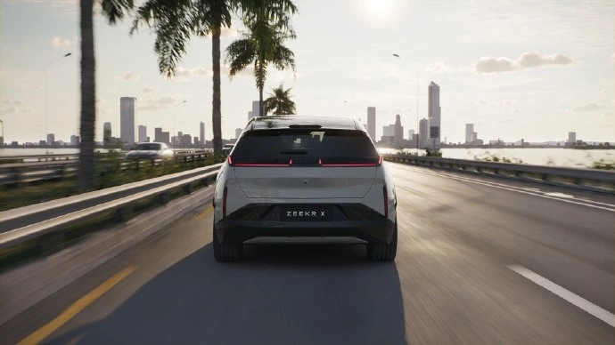 ZEEKR's new Compact Electric SUV Has a Crazy Fast Acceleration Time ...
