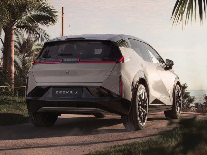 ZEEKR's new Compact Electric SUV Has a Crazy Fast Acceleration Time ...