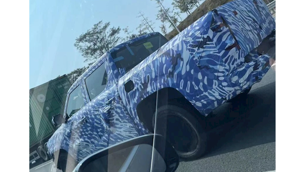 Upcoming BYD Electric Pickup Truck Caught on Camera in Spy Shots ...