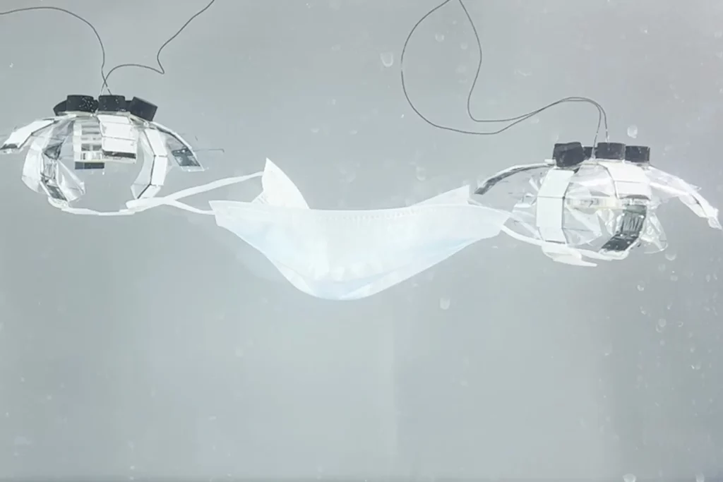An Ocean-cleaning Robotic Jellyfish is the Latest Invention to Help Our ...