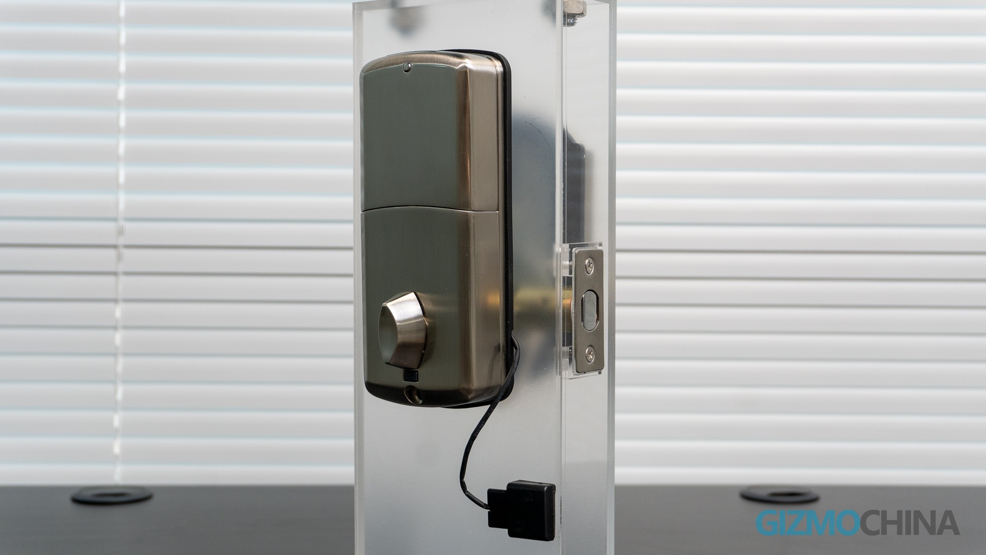 Elemake Keypad Deadbolt Smart Door Lock Review: Keep Door Things Smart ...