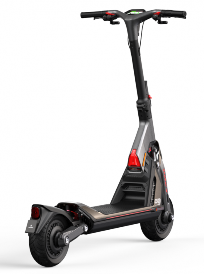 Segway Kickscooter GT2P with a 70km/h top speed and up to 90km range ...