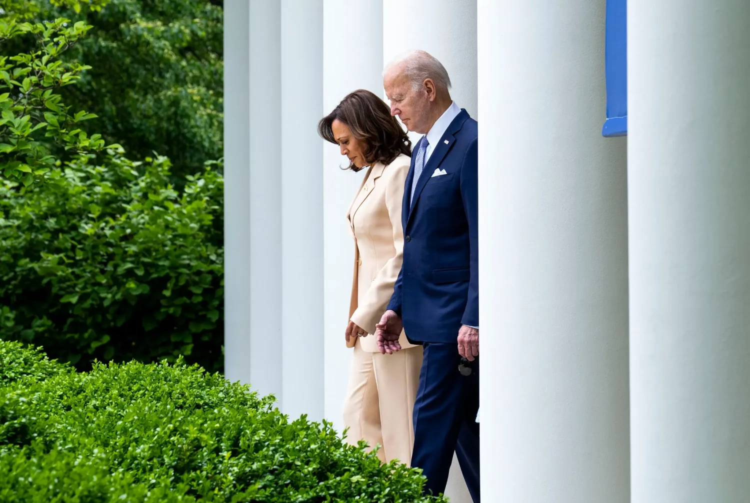 VP Kamala Harris Urges Tech Titans to Put Ethics First in AI ...