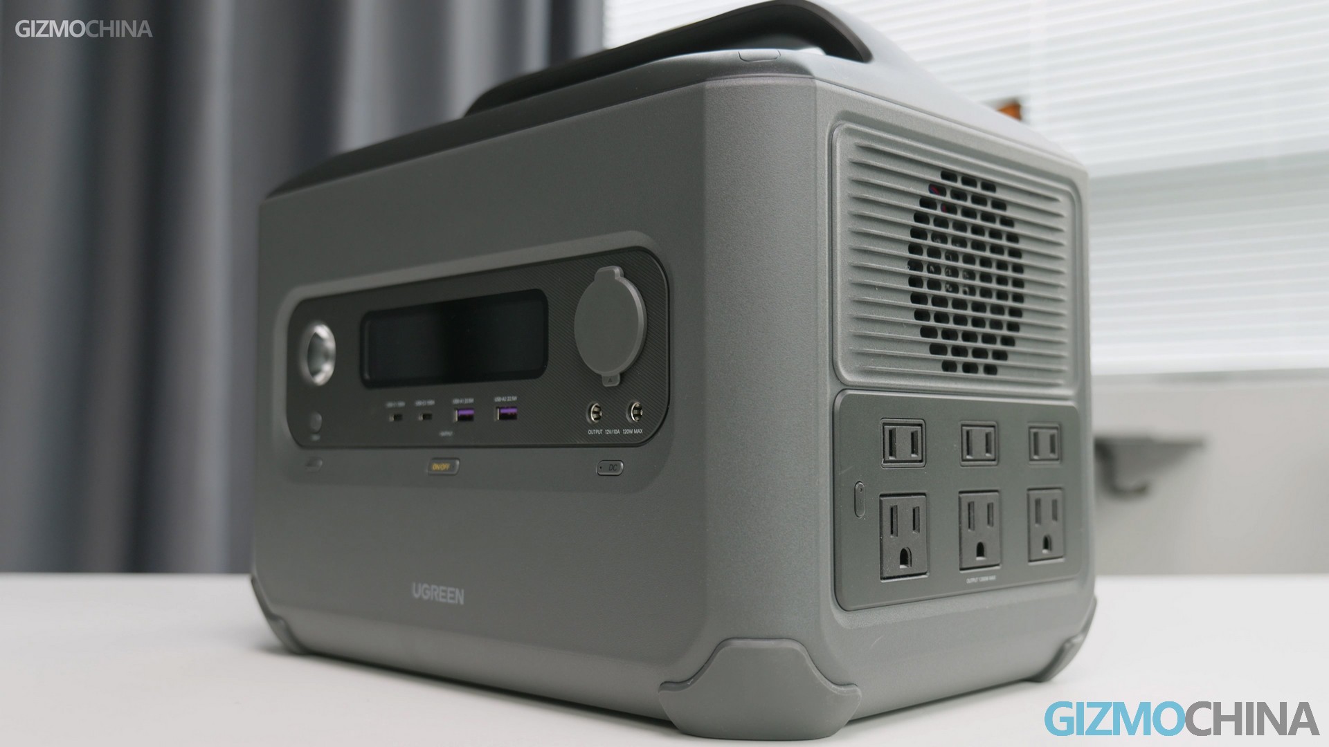 UGREEN PowerRoam 1200 Power Station Review: Omnipotence, Beautiful and ...