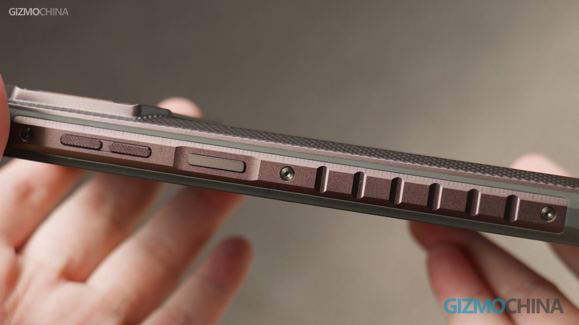 IIIF 150 Raptor Review: The best charger for free! - Gizmochina