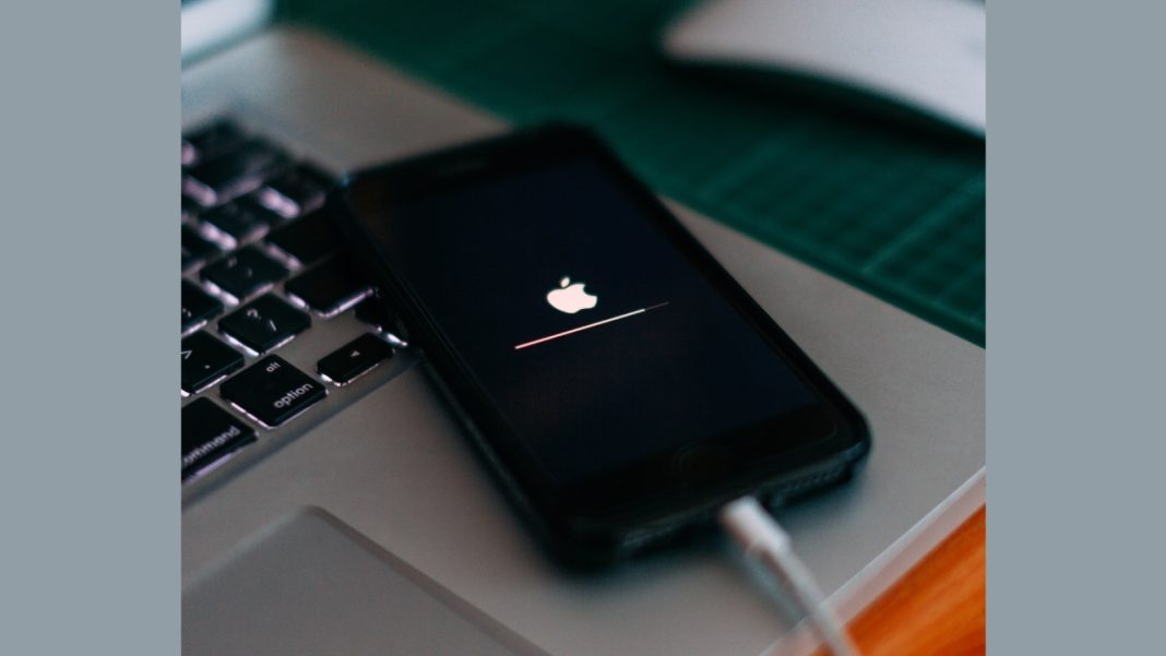 Quick Take: Are Smartphones with Removable Batteries a Good Idea in ...