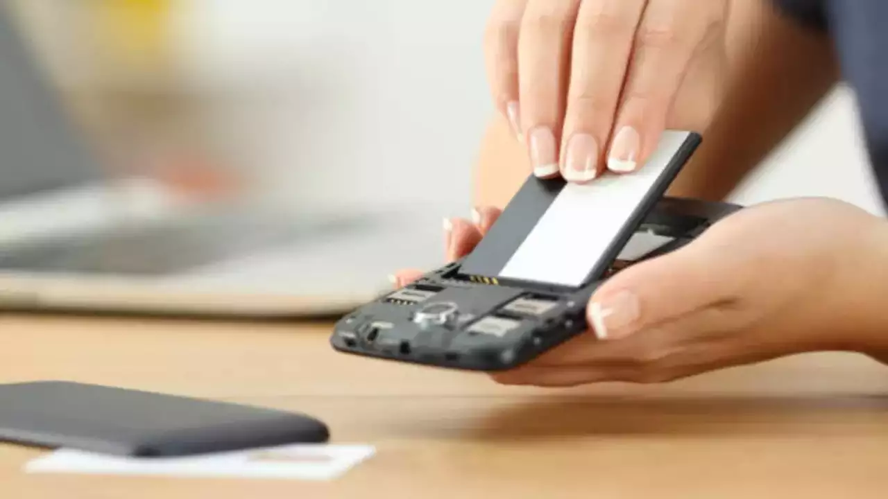 Quick Take: Are Smartphones with Removable Batteries a Good Idea in ...