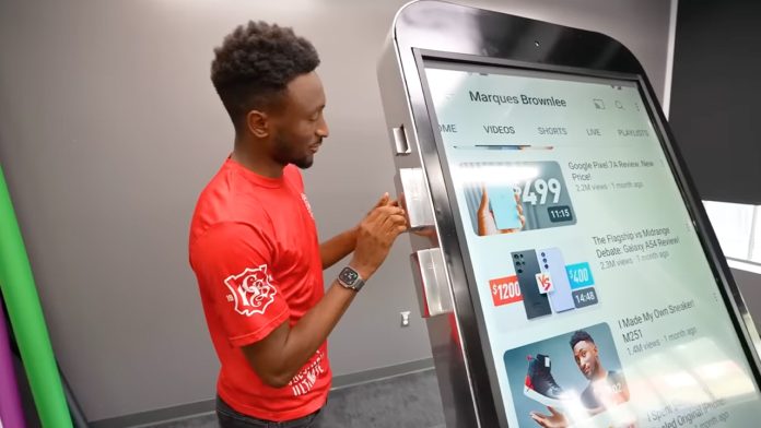 Beyond Pro Max: The World's Largest iPhone That Really Works - Gizmochina