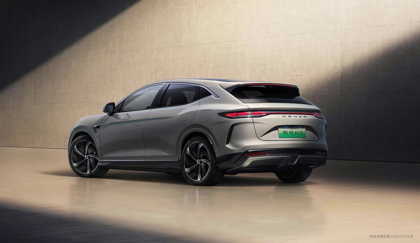 BYD Finally Unveils the Denza N7, a Futuristic Smart Luxury Hunting SUV - Gizmochina