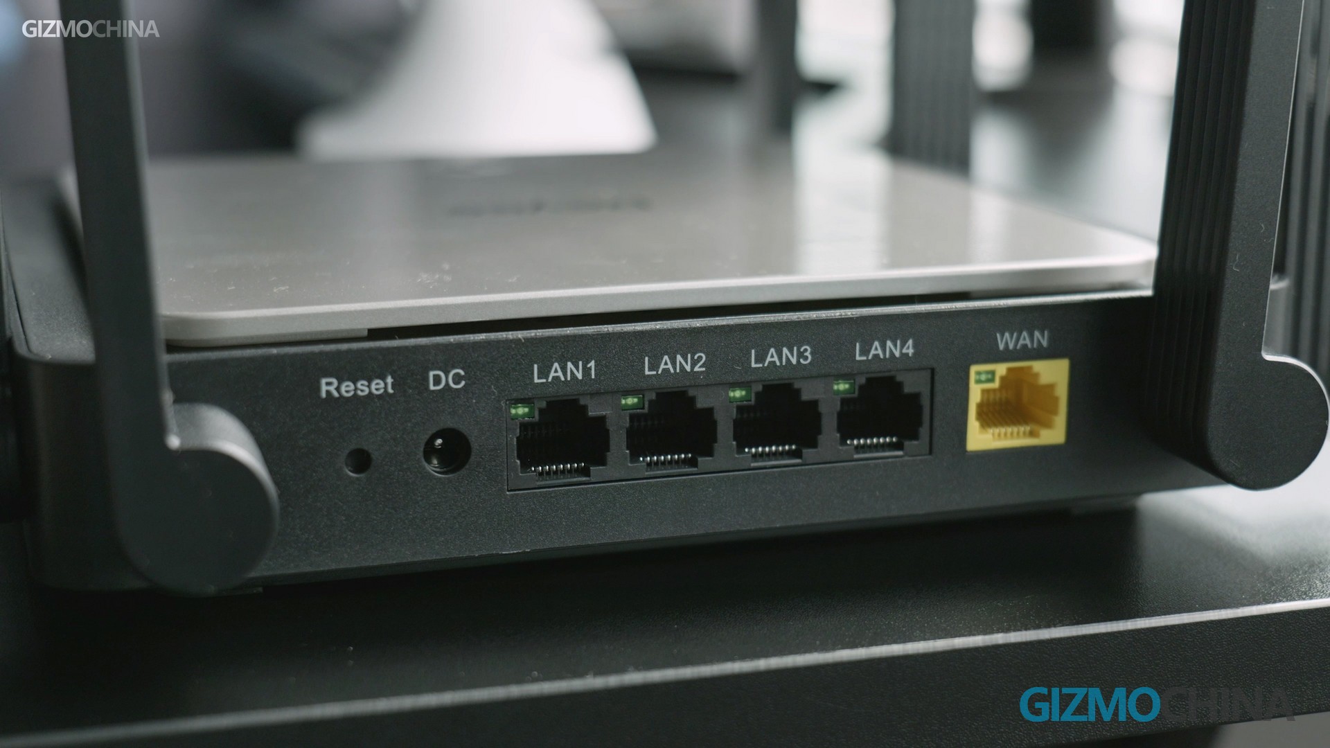 Reyee E5 Router & Rex12 WIFI Extender Review: No wall can block its ...