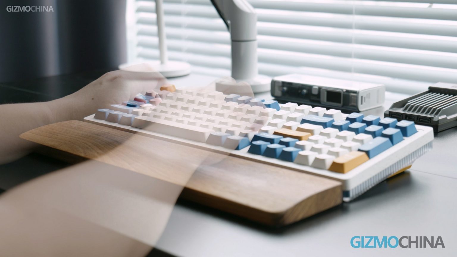 MelGeek Modern 97 Review: A Perfect Pre-Built Mechanical Keyboard For ...