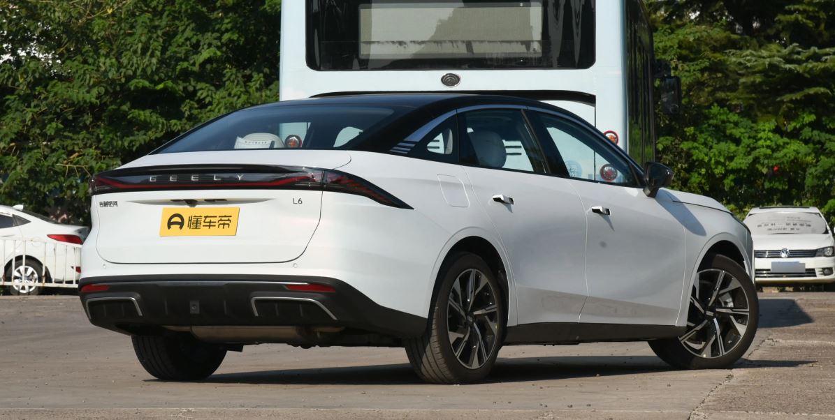 Geely Galaxy L6 PHEV sedan with 1,370 km range launched in China starting at $15,900 - Gizmochina