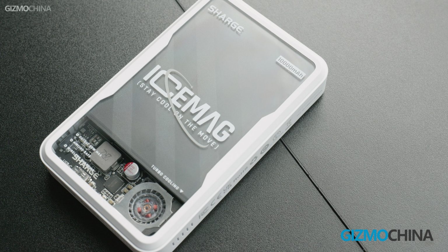 Sharge ICEMAG Power Bank Review: Magnetic Wireless Charge With Active ...