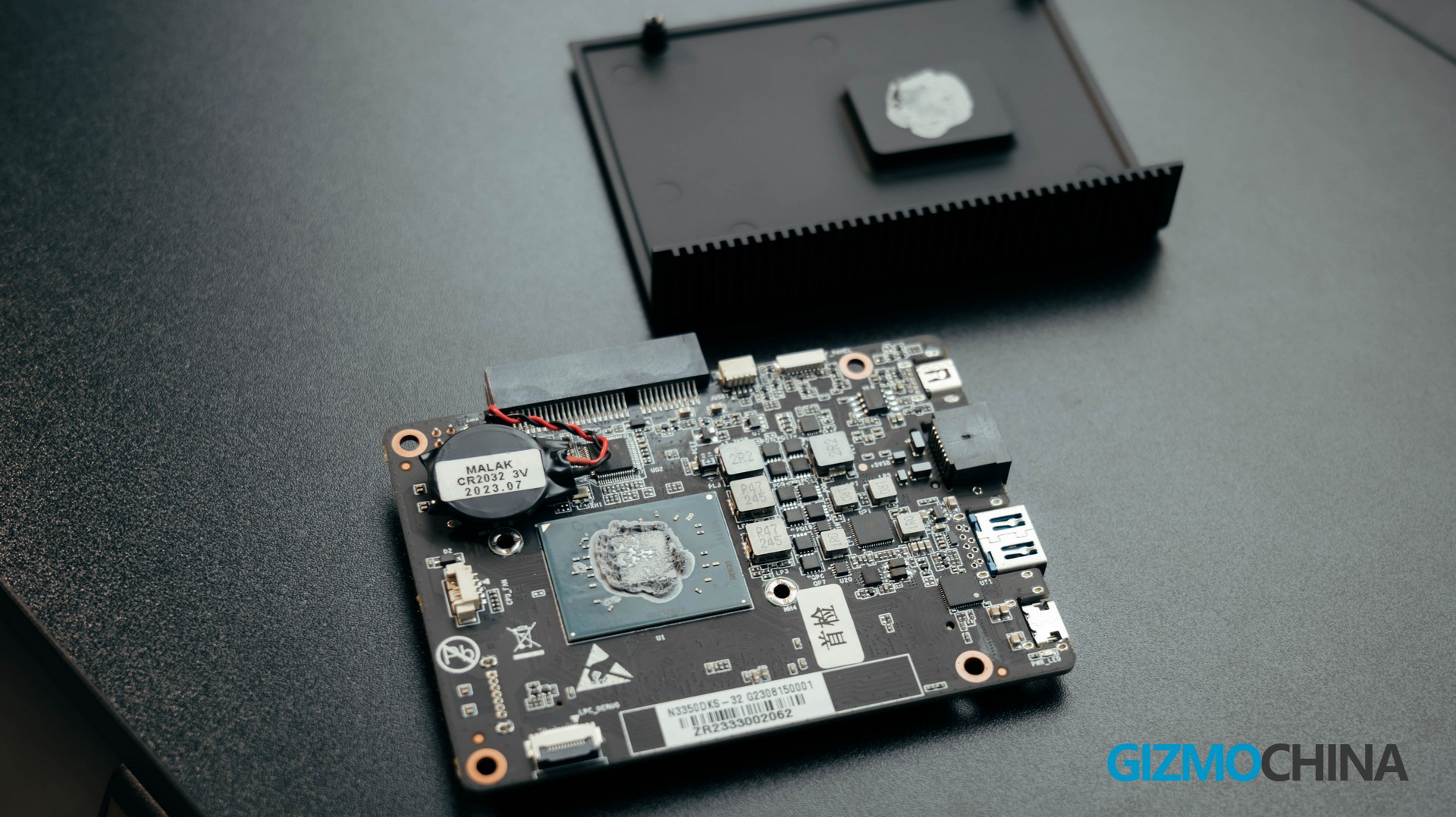 ZimaBlade Review: Modulerized Single Board Server for Cyber Native ...