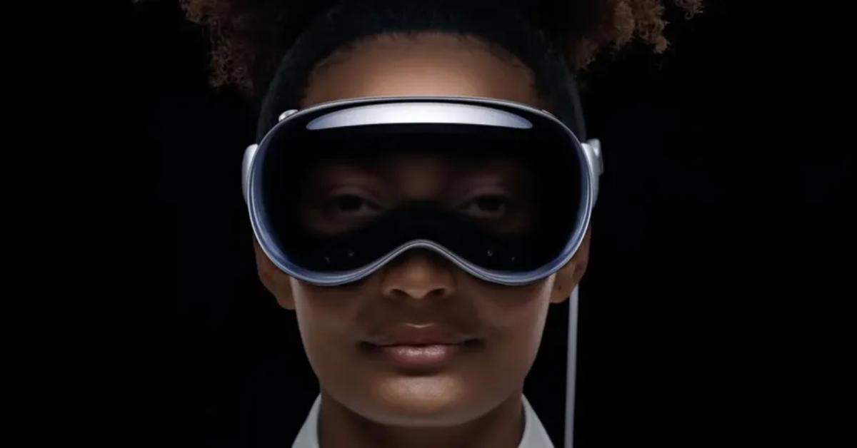 Apple reportedly working on a more affordable Vision Pro alternative